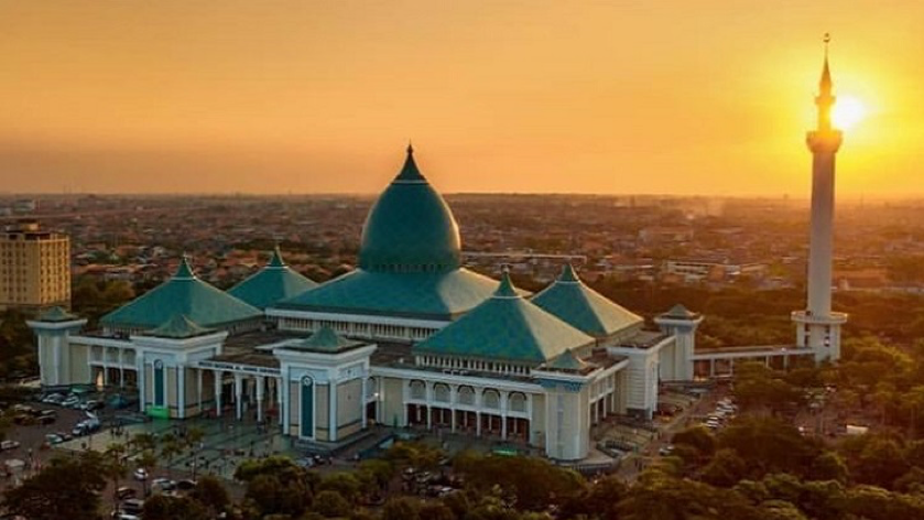 Hotel Dekat Masjid Agung Surabaya Dalchaebi